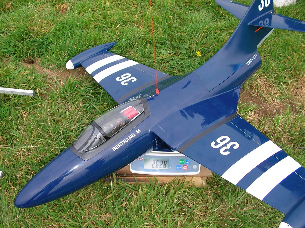 2kg Panther F9F "super micro" Kero-powered Jet ! Built-thread - RCU Forums