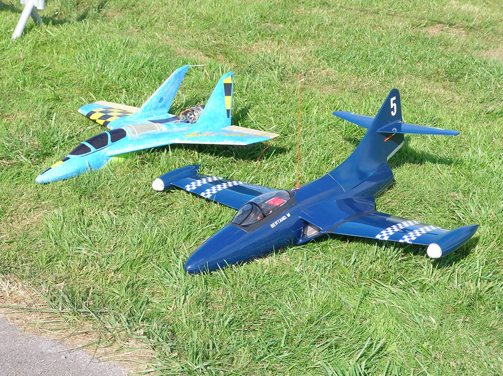 2kg Panther F9F "super micro" Kero-powered Jet ! Built-thread - RCU Forums