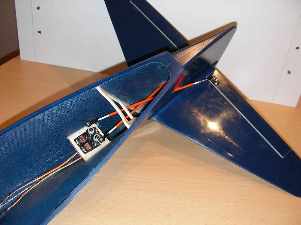 2kg Panther F9F "super micro" Kero-powered Jet ! Built-thread - RCU Forums